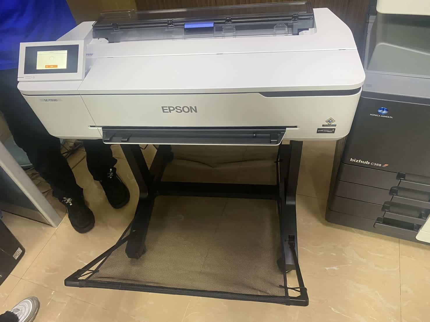 EPSON SureColor SC-T3130 大圖輸出繪圖機 A1(含腳架) - 宇翔資訊顧問有限公司